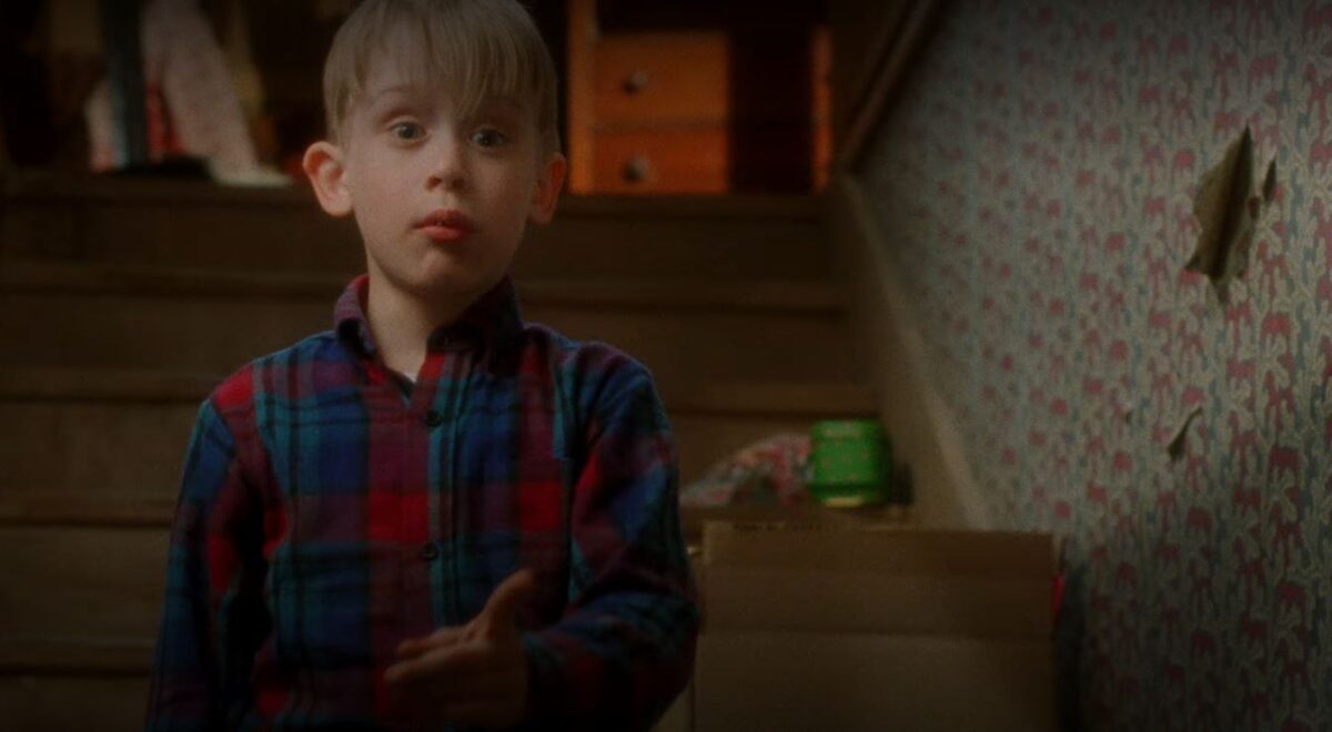 Home Alone (1990): The Fine Line Between Neglect and Festive Fun ...